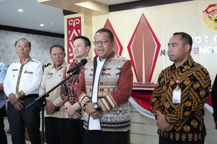 Gubernur NTT Pimpin RUPS Luar Biasa Bank NTT